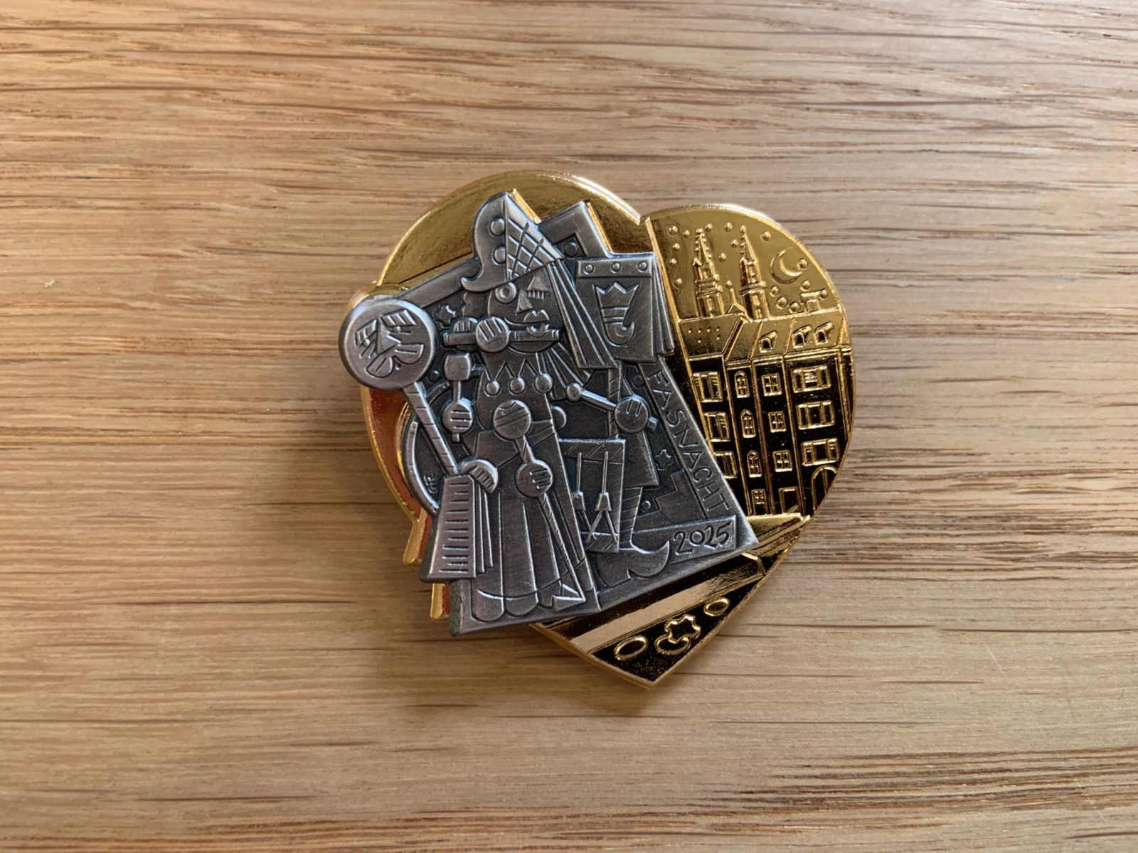 Die Geschichte einer Basler Fasnachts-Blaggedde - Radio Basilisk